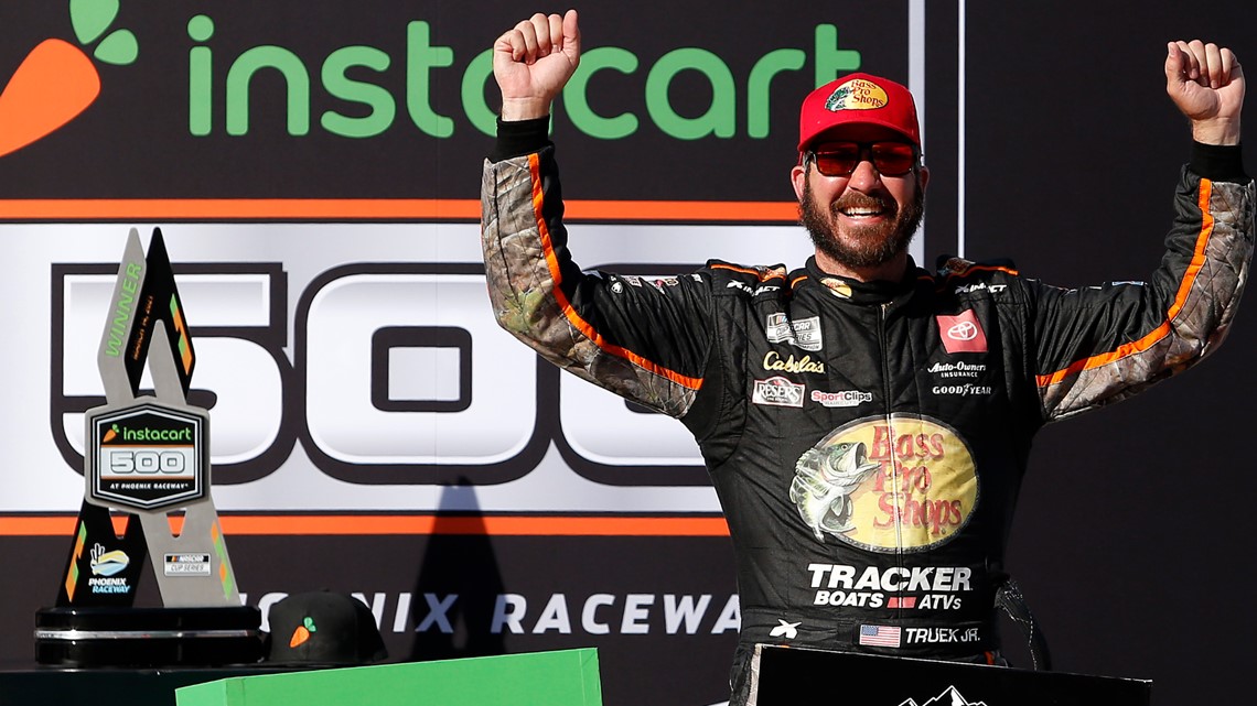 Martin Truex Jr. wins NASCAR Cup race in Phoenix | 12news.com