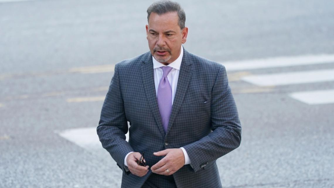 Jury convicts former DEA agent of protecting drug dealers | 12news.com