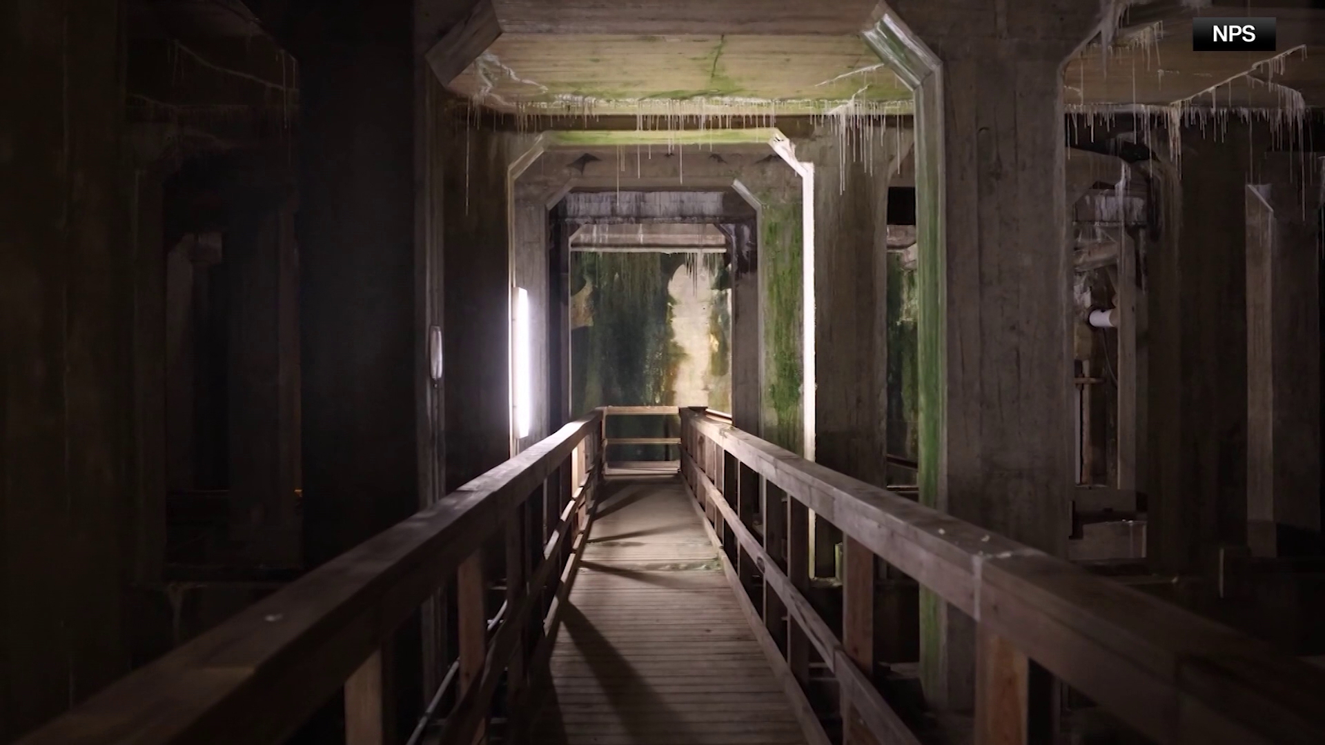 Lincoln Memorial undercroft opens to visitors for the first time in ...