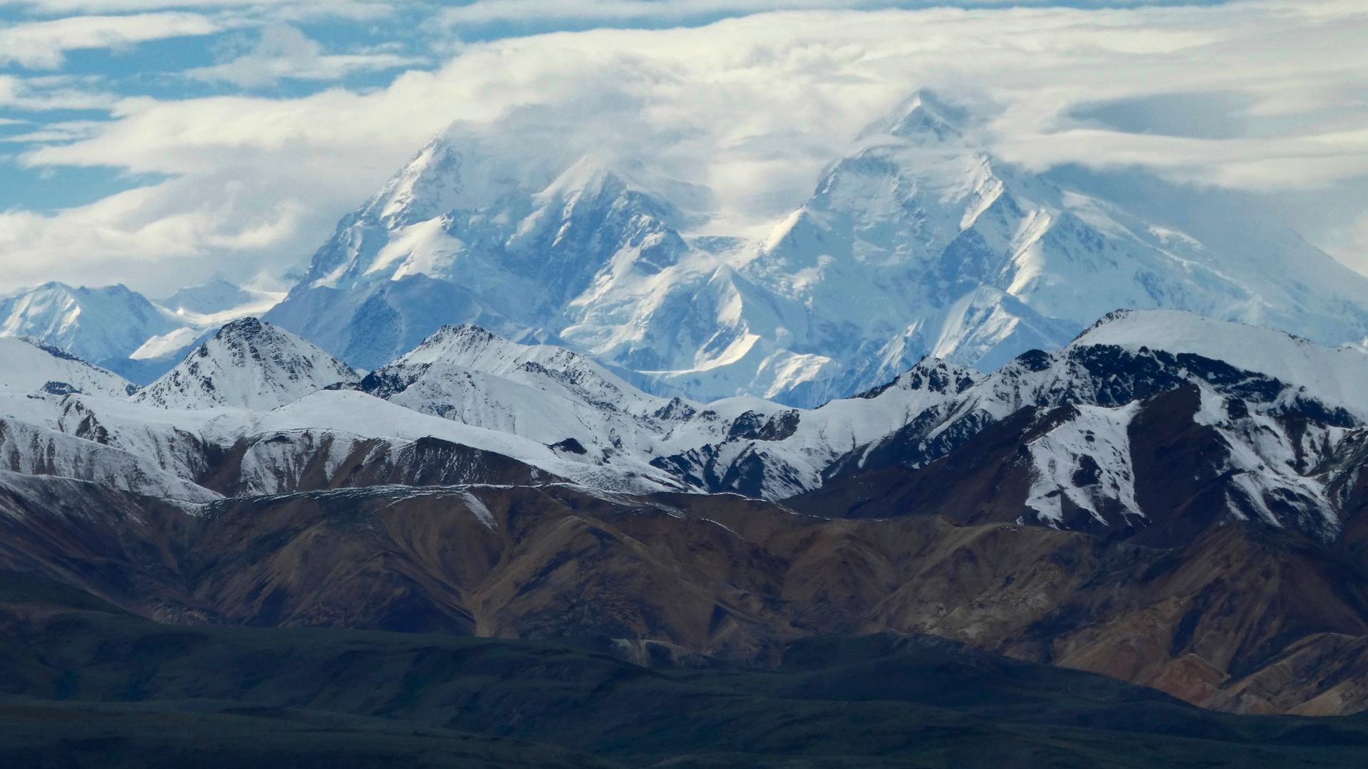 Rescuers try to reach 4 climbers who fell on Mount McKinley | 12news.com