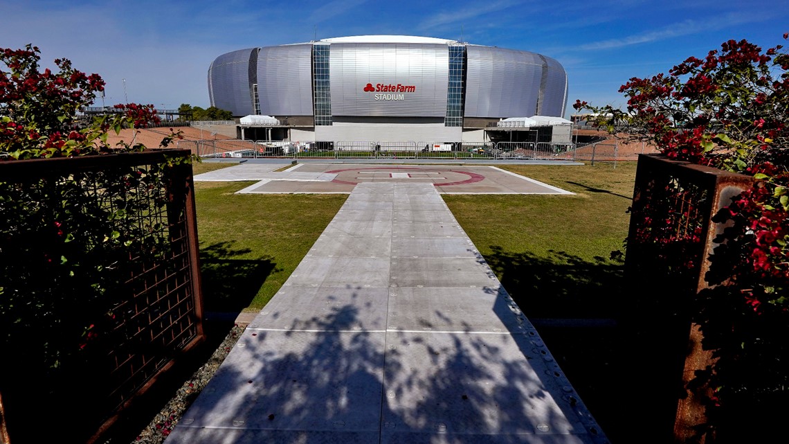 Judge dismisses former executive's defamation suit against Arizona ...