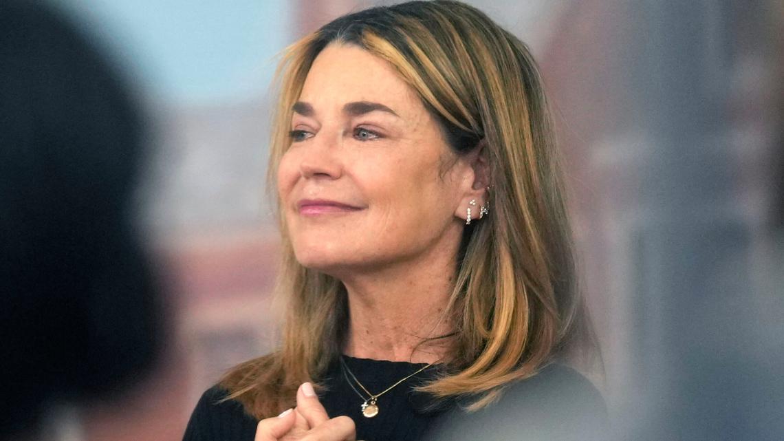 Savannah Guthrie wipes away tears during 'TODAY' broadcast after ransom ...