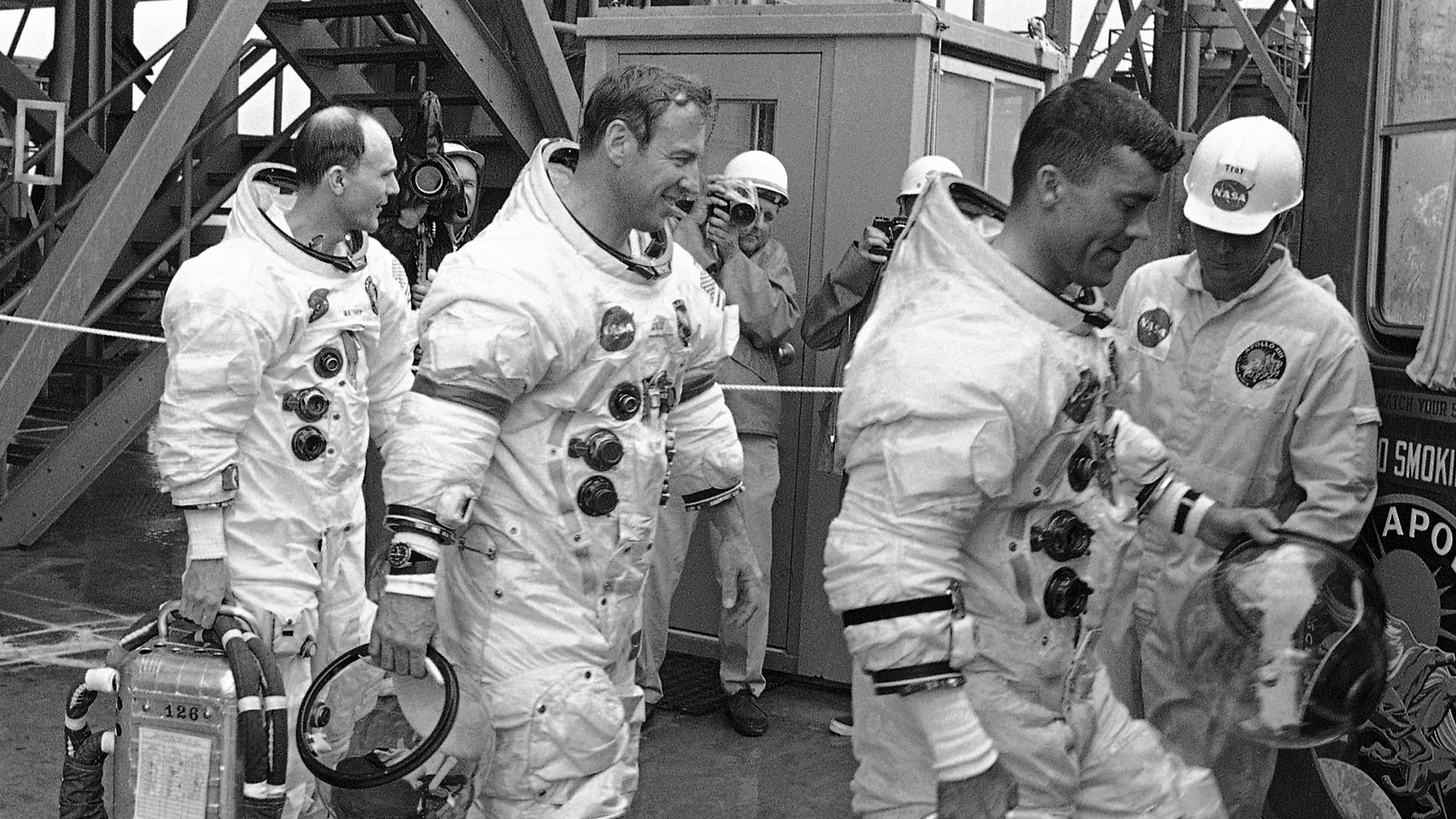 Ken Mattingly, NASA astronaut on Apollo 16, dies at 87 | 12news.com