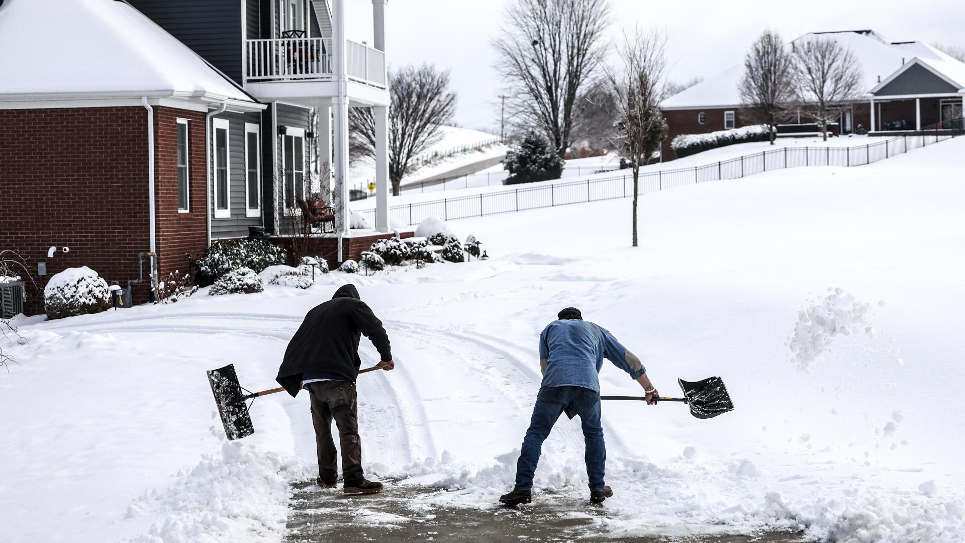 Southern states begin to thaw as power returns after icy storm | 12news.com