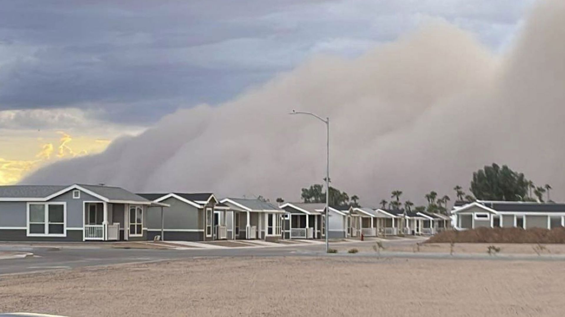Live: Dust storms moving across the Valley | 12news.com