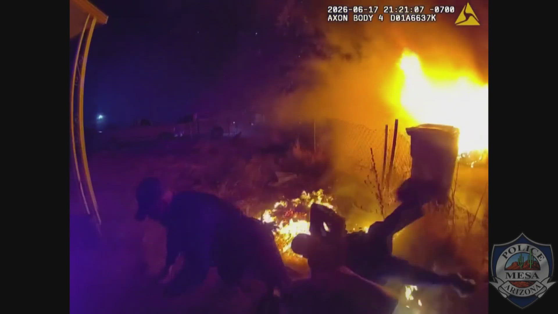 'Get out!': Video shows Mesa officers rushing to evacuate burning ...