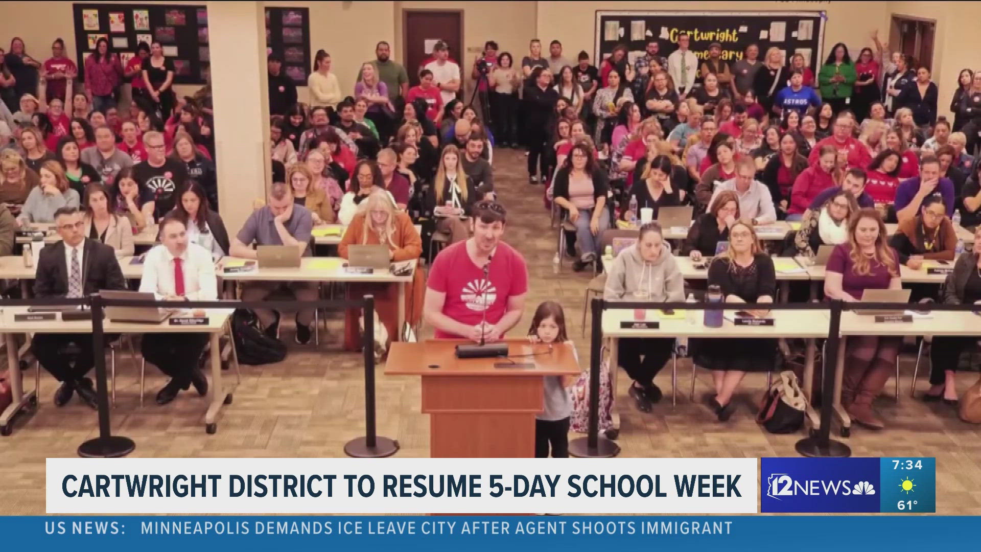 Cartwright school board votes to return to 5-day school week | 12news.com