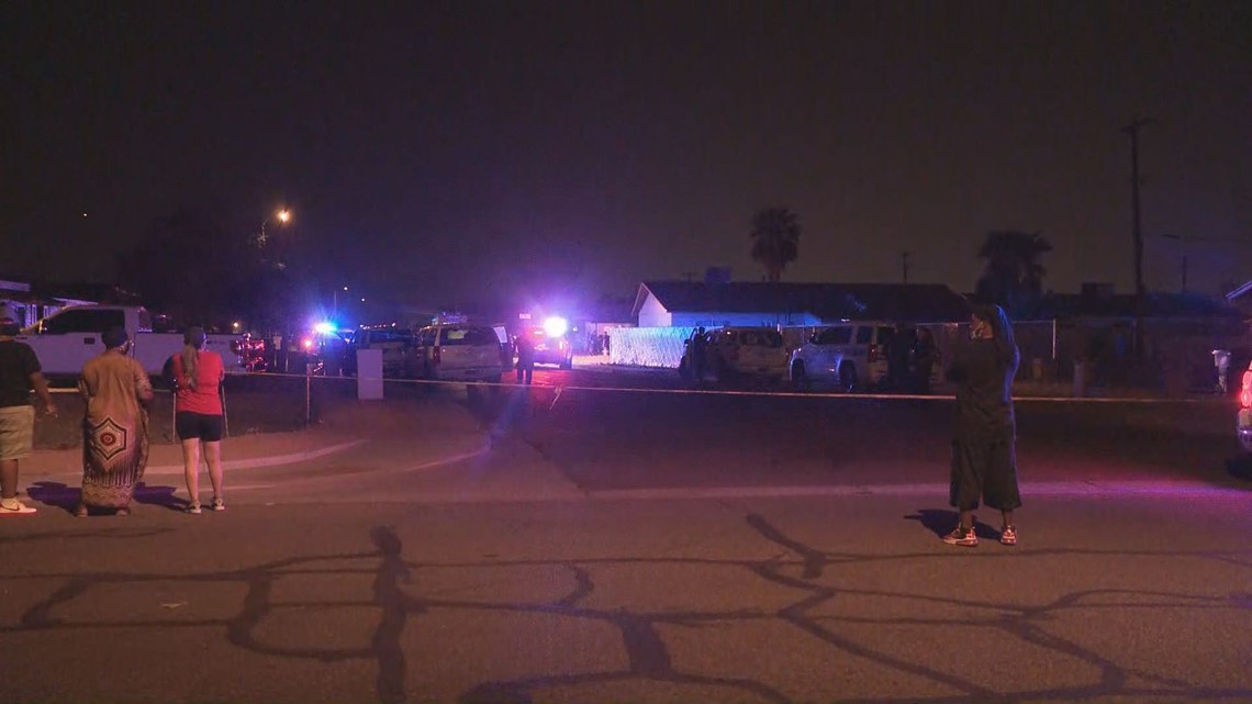 Police searching for suspect after triple shooting in Phoenix | 12news.com