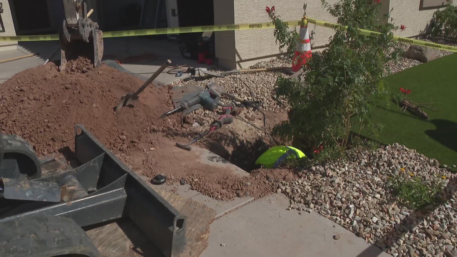 Phoenix approves fiber optic project despite concerns | 12news.com