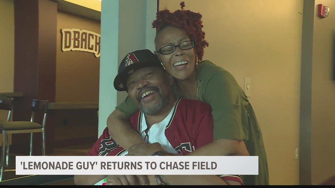 'Lemonade Guy' returns to Arizona Diamondbacks' Chase Field | 12news.com