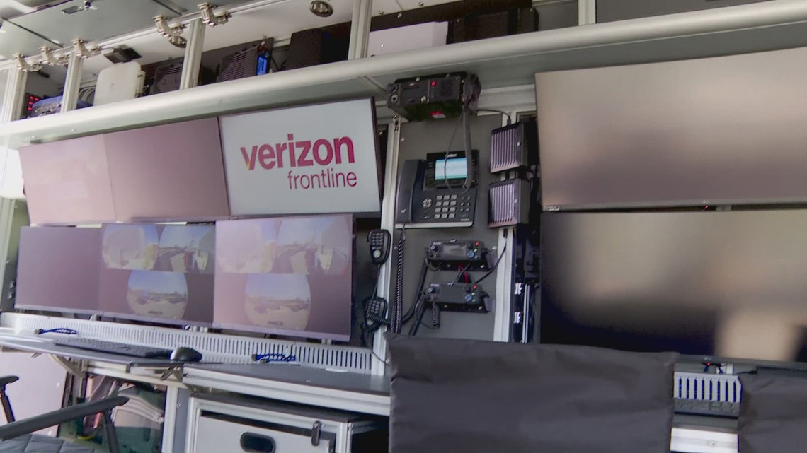 Verizon crisis response team works with first responders to provide ...