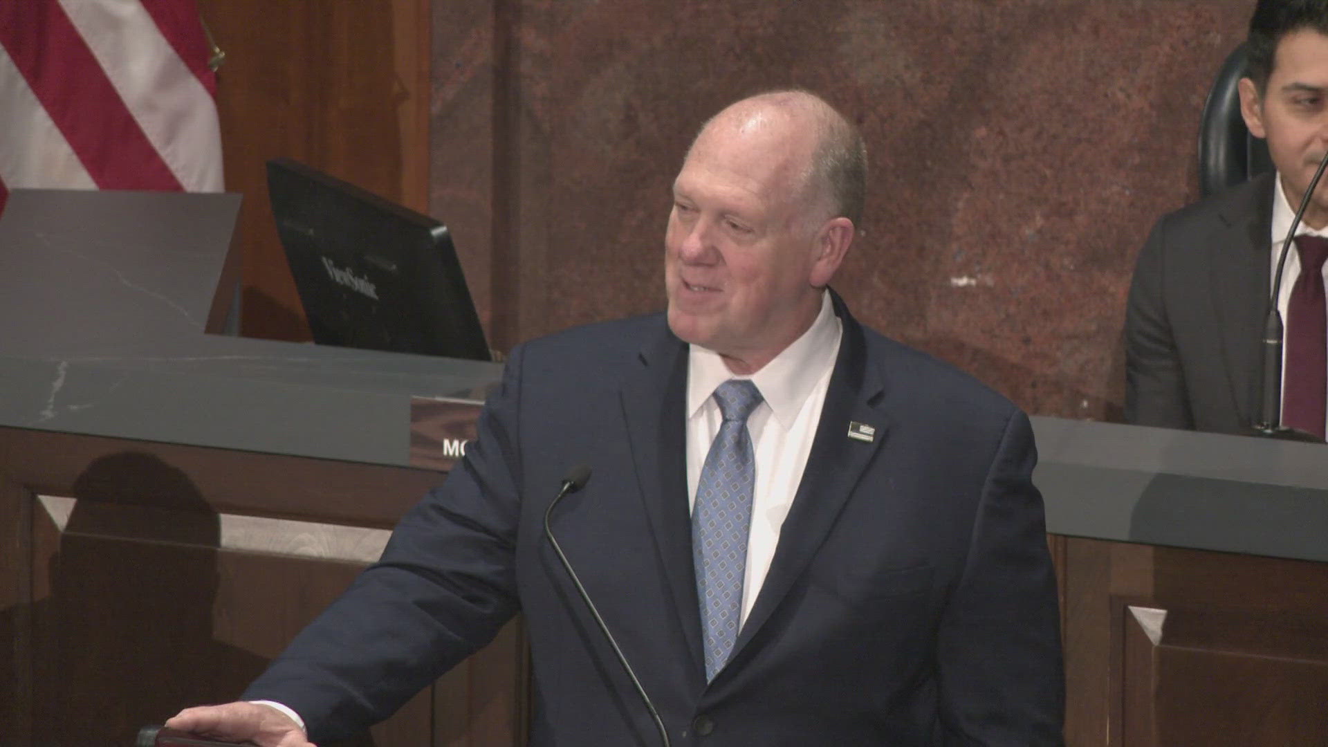 Tom Homan updates Arizona lawmakers on border plan, Democrats protest ...