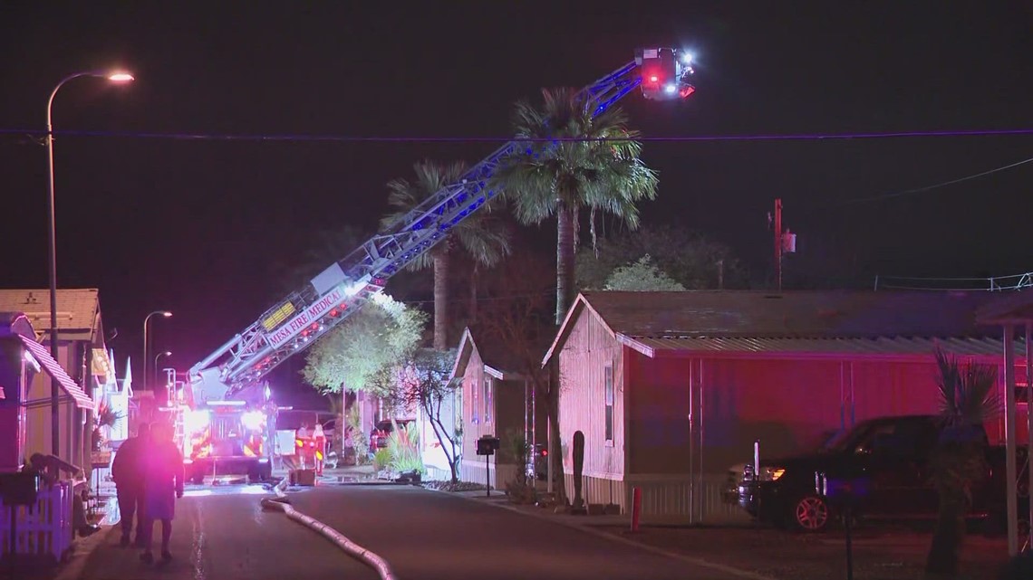 Arson suspected in fire that burned multiple mobile homes | 12news.com