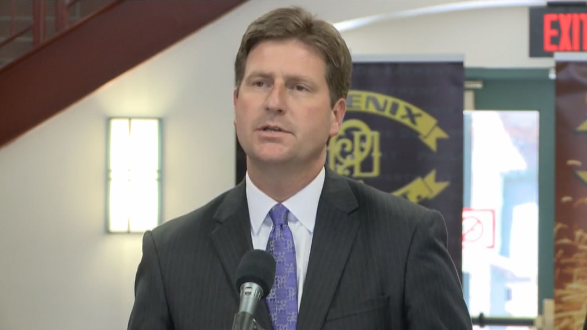 Man pleads guilty to threatening to hang Congressman Greg Stanton ...