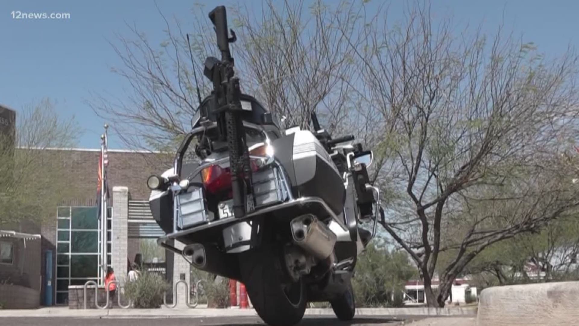 Tempe police officers turn heads with AR-15s strapped to their ...