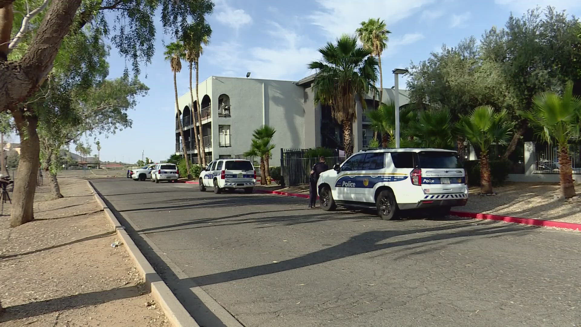 Man killed in north Phoenix shooting. | 12news.com