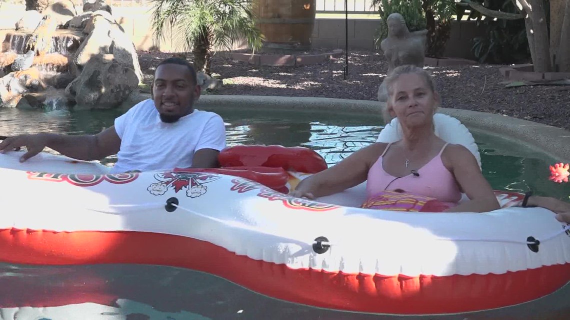 Valley crash victims find friendship after both losing limbs | 12news.com