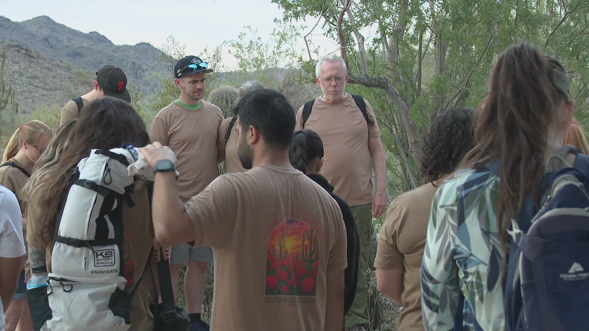 Friends honor Hannah Moody with sunrise hike tribute | 12news.com