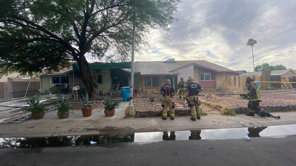 Two Phoenix firefighters injured while containing fire | 12news.com