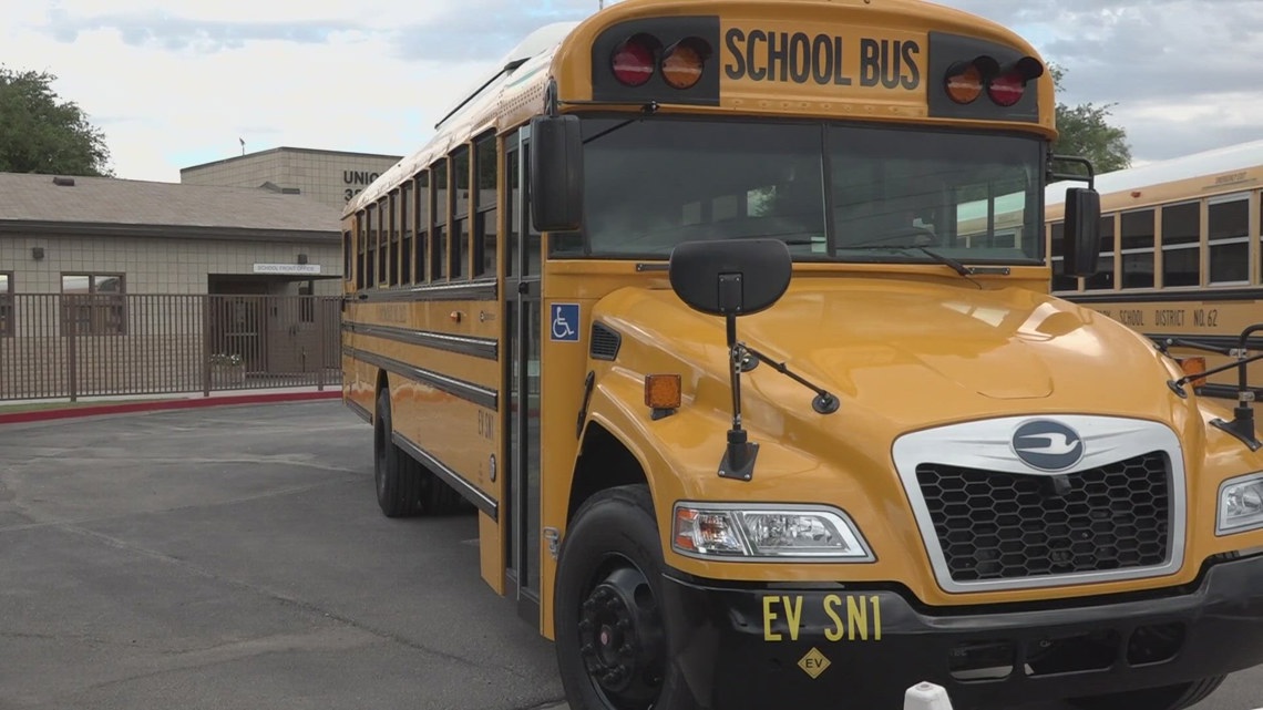 Electric busses to help West Valley school district go green | 12news.com