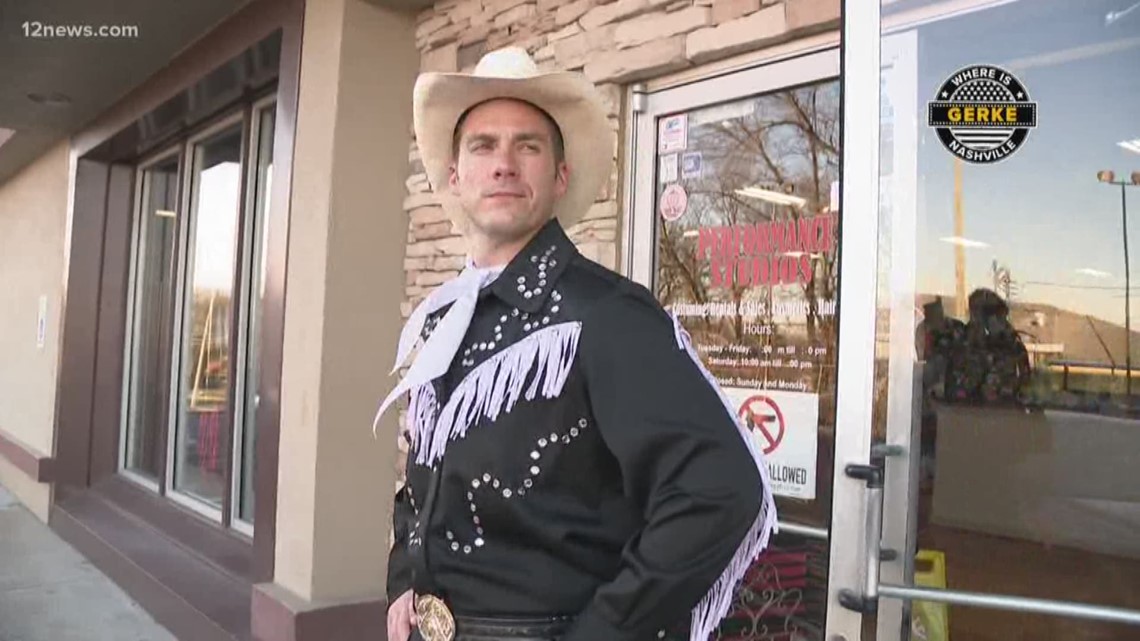 Paul Gerke gives line dancing his best shot in Nashville | 12news.com