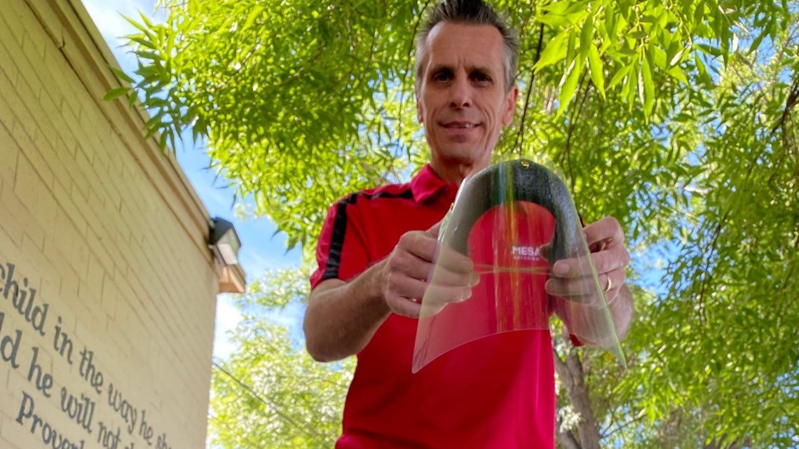 Mayo Clinic doctors benefit from AZ students making face shields ...