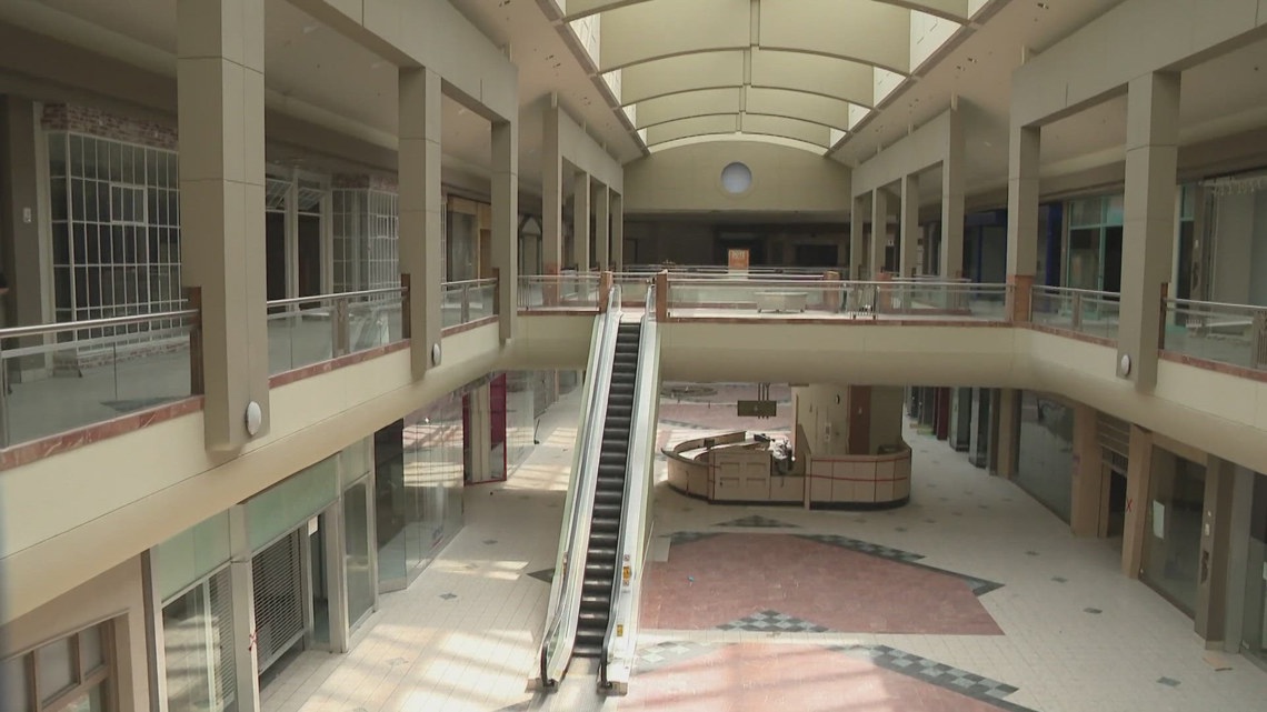 Demolition of Metrocenter Mall, featured in 'Bill and Ted's Excellent Adventure,' to begin ...