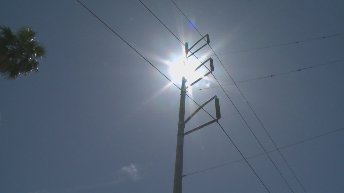 Heat deaths appear to be dropping in Phoenix area, data shows | 12news.com