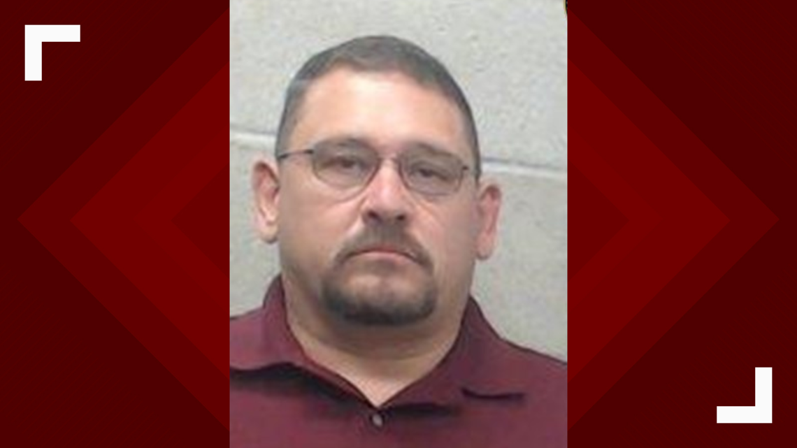 Peoria 5th-grade teacher accused of sexually molesting students ...