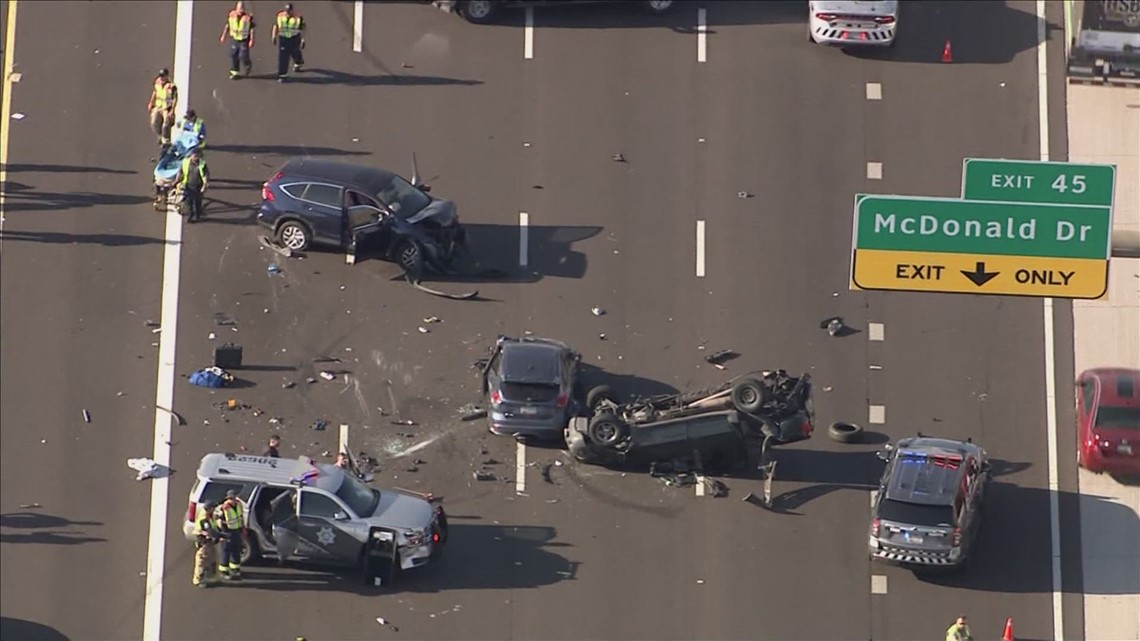 Multiple people injured in wrong-way crash on Loop 101 northbound in ...