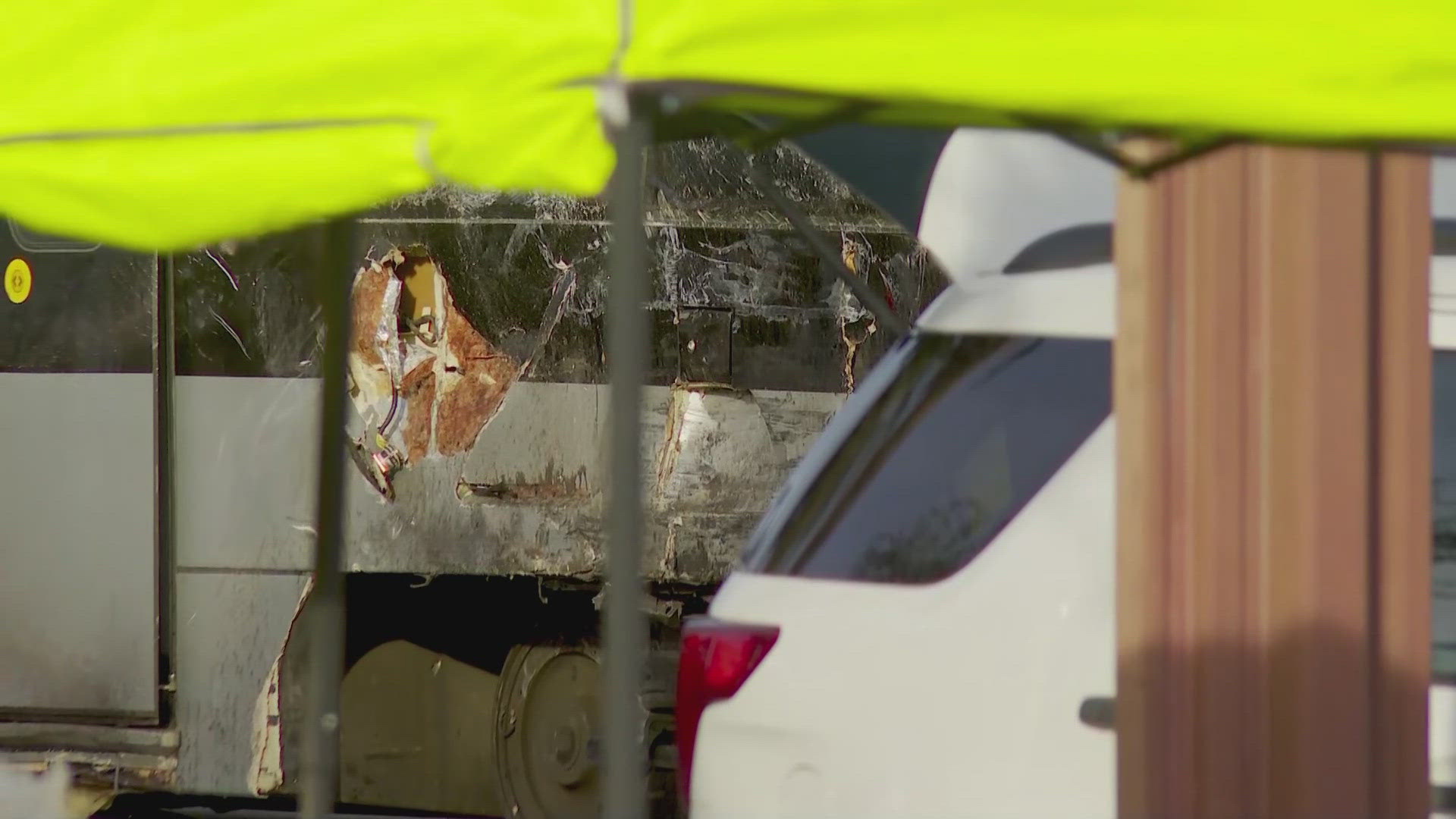 1 dead, 3 hospitalized after light rail crash in central Phoenix ...