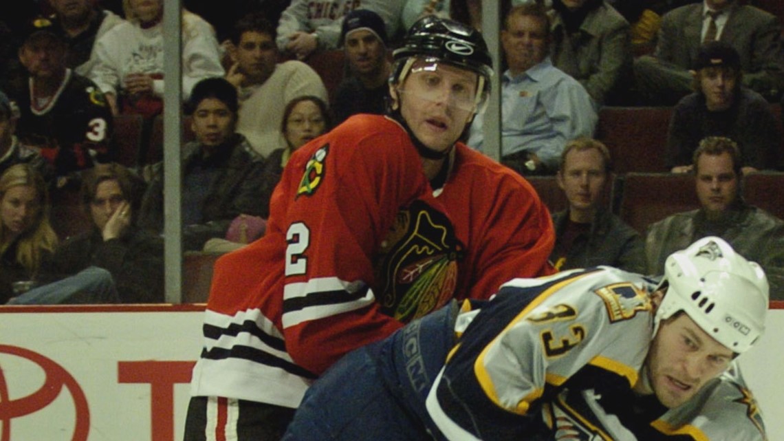 Former NHL player trains to be Phoenix police officer | 12news.com