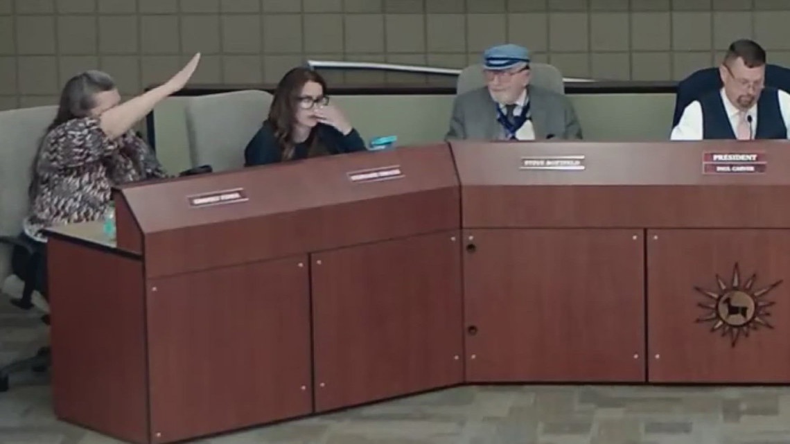 Protestors call on Deer Valley Unified School District board member to ...
