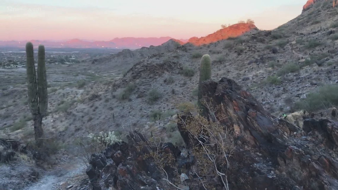 Dead body recovered from Phoenix hiking trail | 12news.com