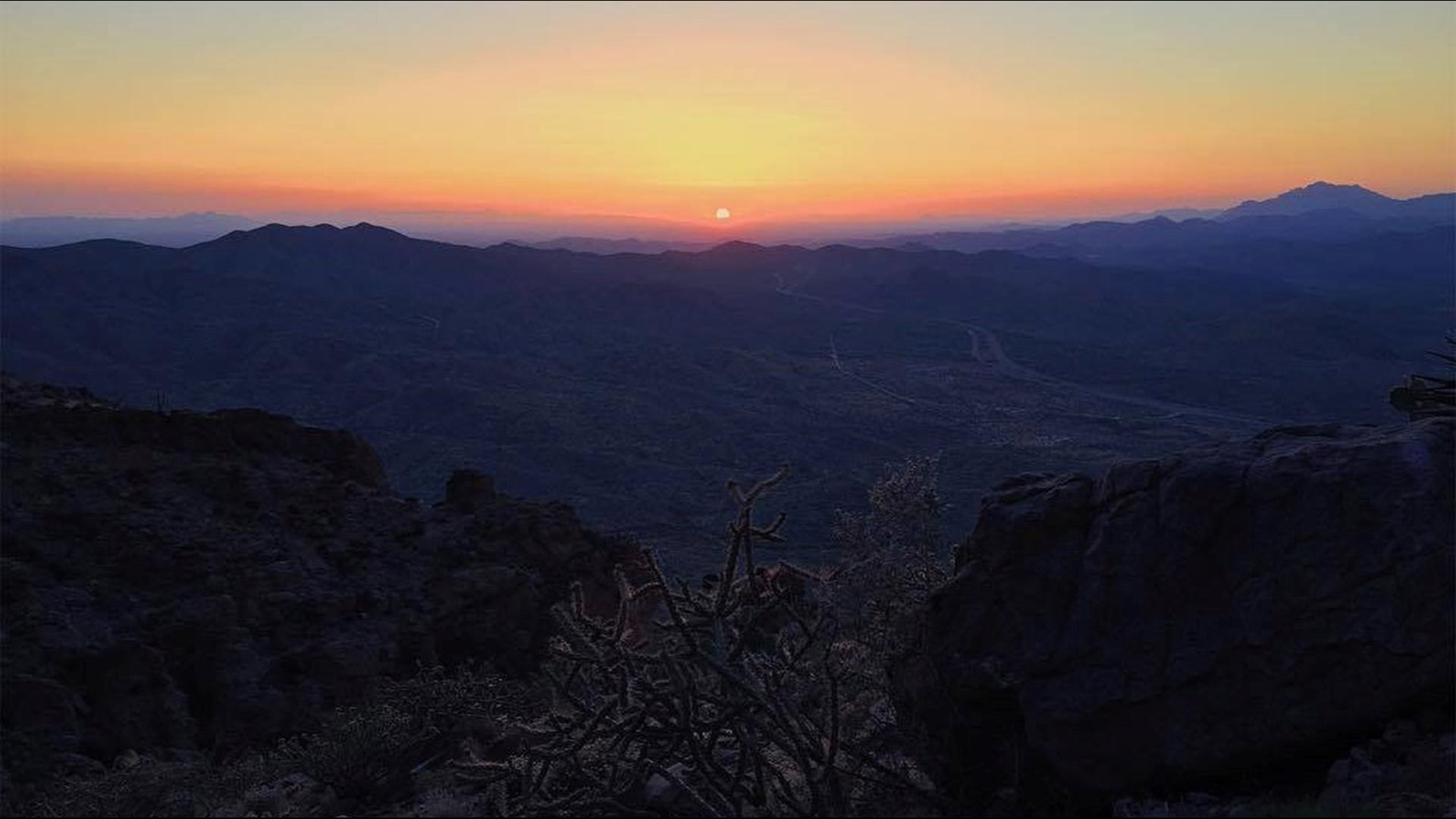 Weird weather from America's deep freeze to Phoenix's record heat, poor ...
