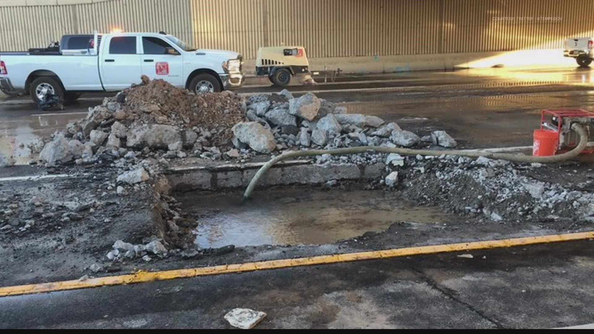 Crews continue to work Tempe water main break on US 60 | 12news.com
