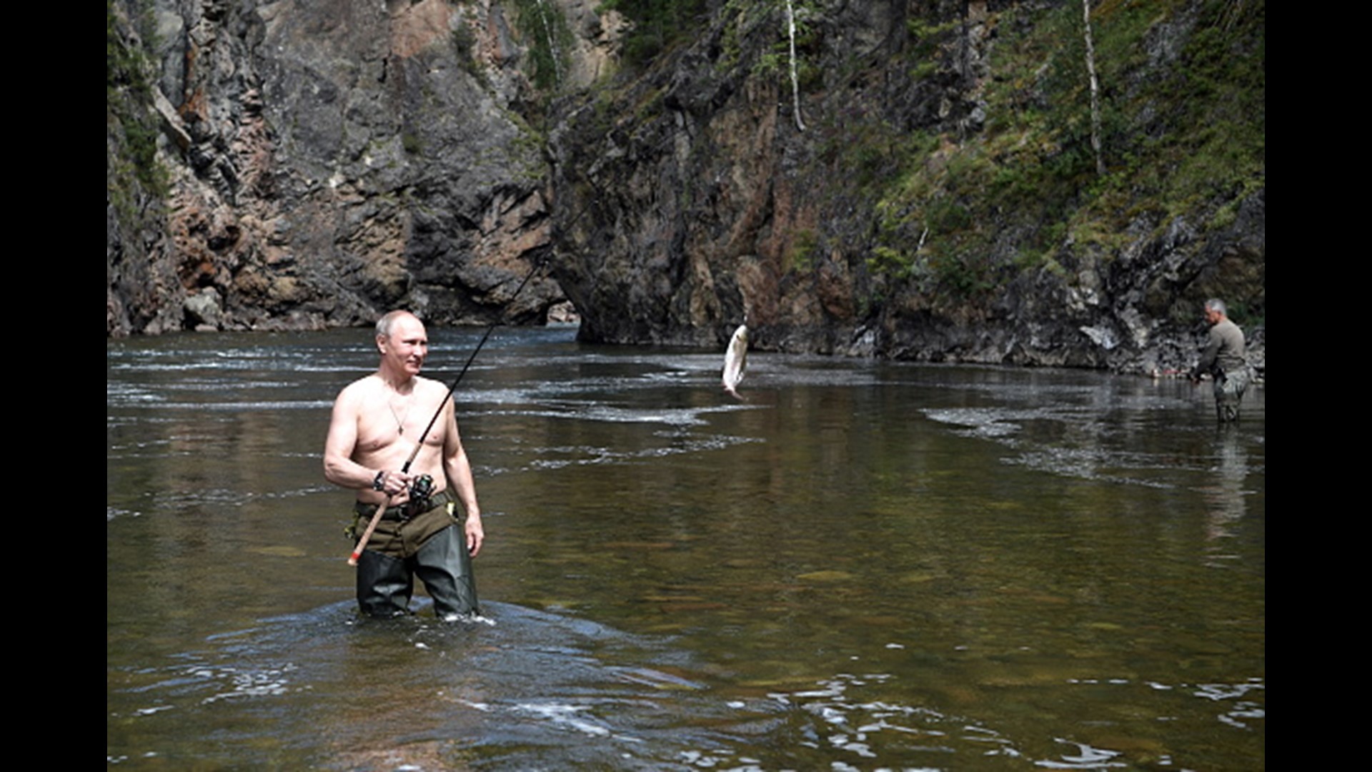 PHOTOS: Russia releases photos of shirtless Putin swimming, fishing on ...
