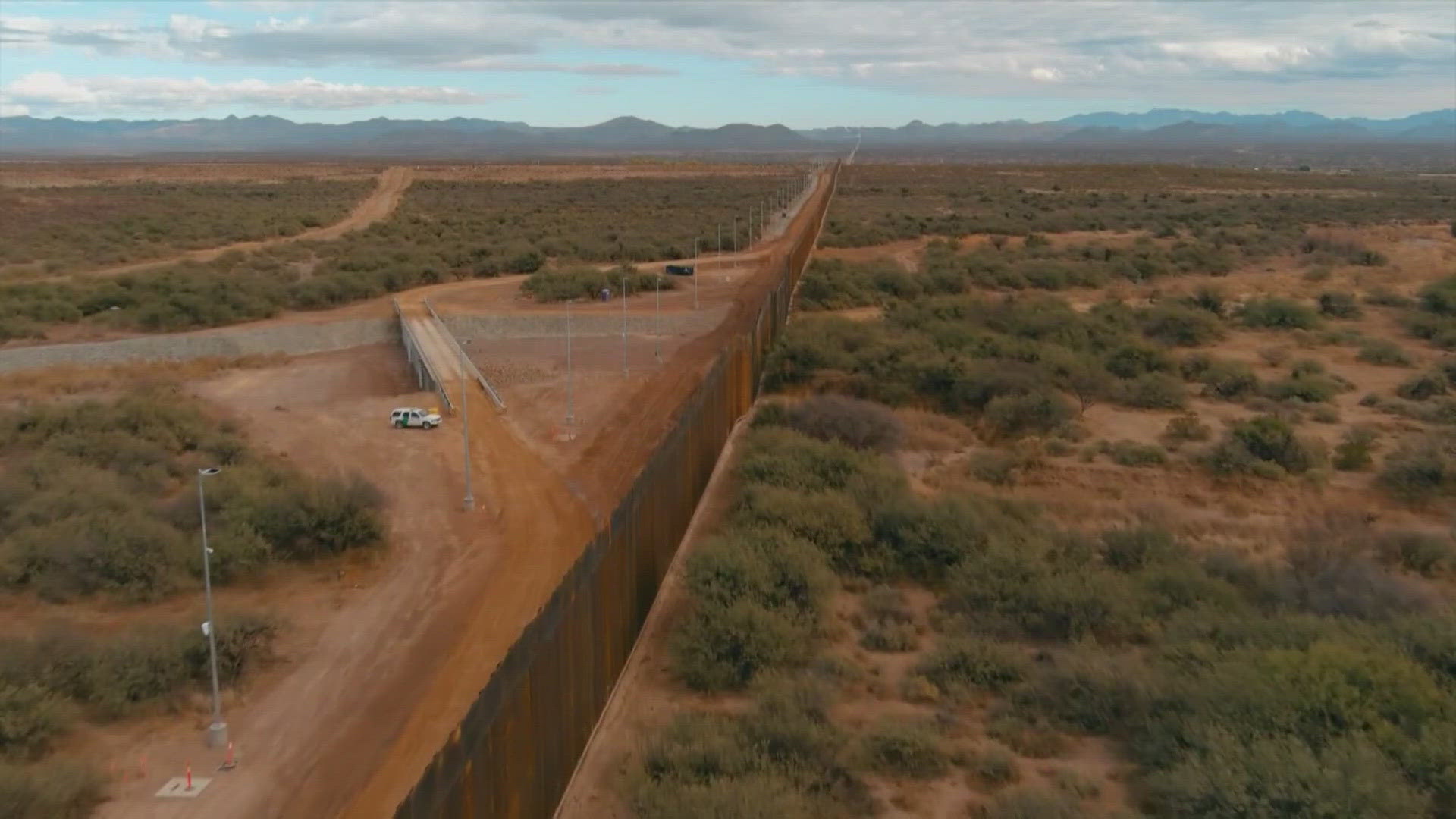 Trump order would allow soldiers to detain migrants at Border | 12news.com