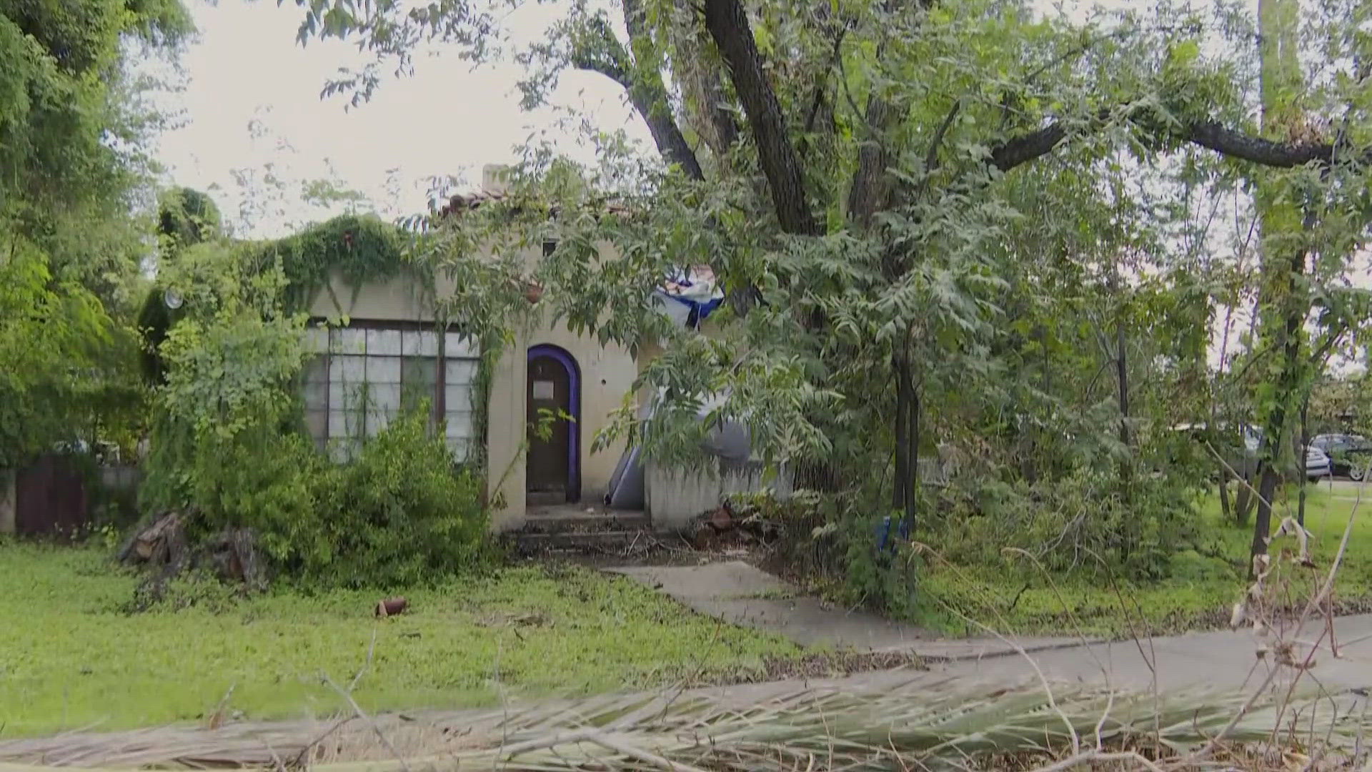 Tempe declares state of emergency after damage from microburst | 12news.com
