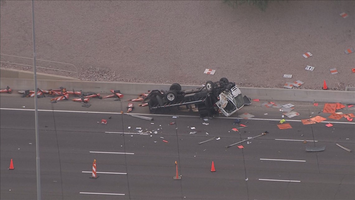 DPS: 1 person ejected in crash that shut down US 60 near Mesa | 12news.com
