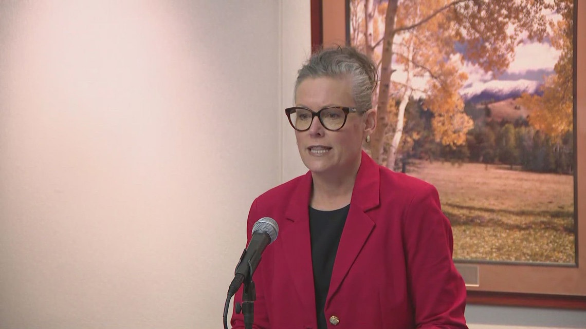 AZ Gov. Katie Hobbs signs 38 bills, vetoes 33 others on Good Friday ...