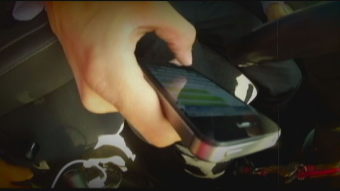 Using your cell phone while driving could soon be illegal in Surprise ...