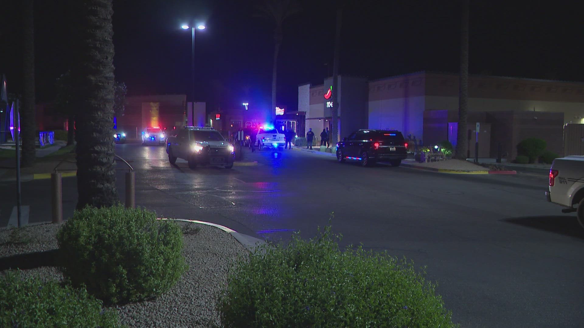 Police situation at Scottsdale Chili's restaurant had employees hiding ...