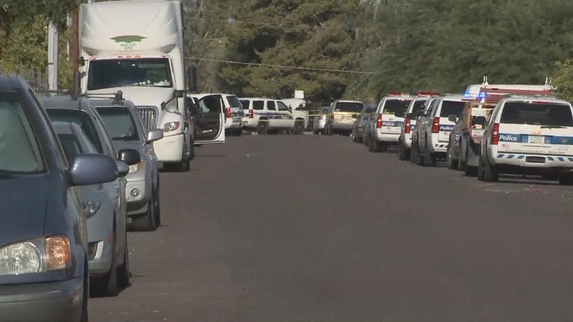 Arizona's largest police department has only 300 body cams and 2,945 ...