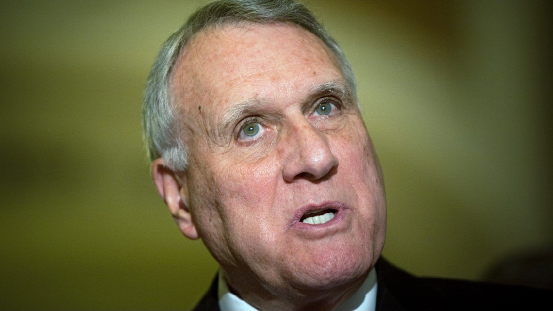 Jon Kyl officially sworn in for second tour as Arizona's senator ...