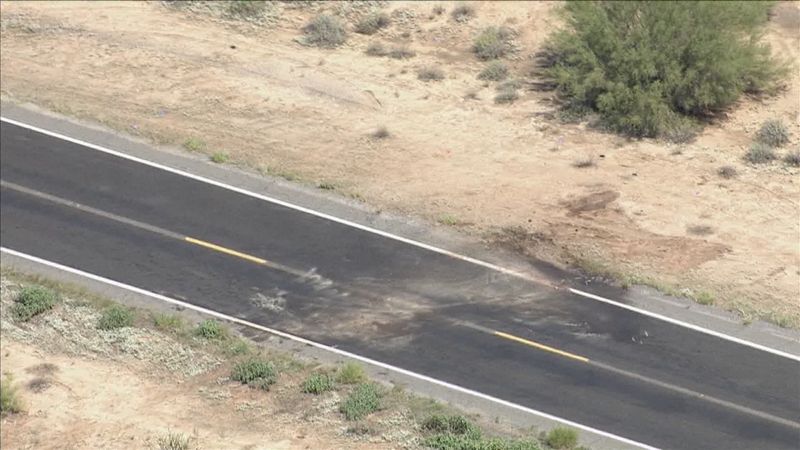 8 dead, 3 taken to hospital after head-on crash in Arizona | 12news.com
