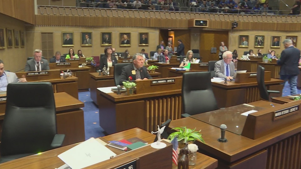 AZ Senate approves the Secure the Border Act | 12news.com