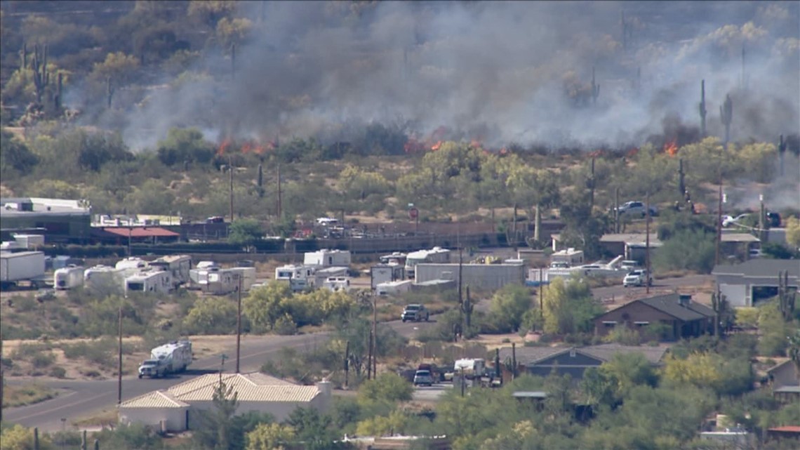 Brush fires cause evacuations, road closures in Apache Junction ...