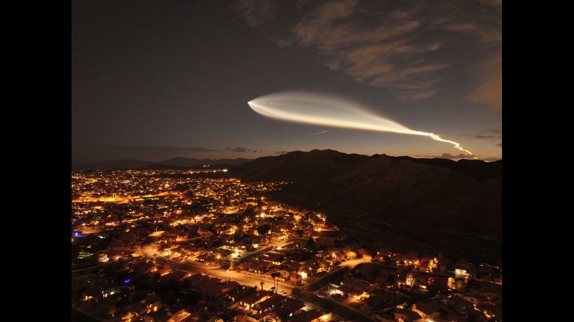 SpaceX Falcon 9 rocket launch seen in Arizona skies | 12news.com