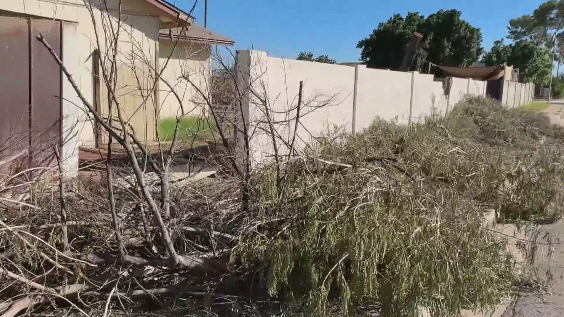 Federal officials reviewing storm damage in Tempe | 12news.com